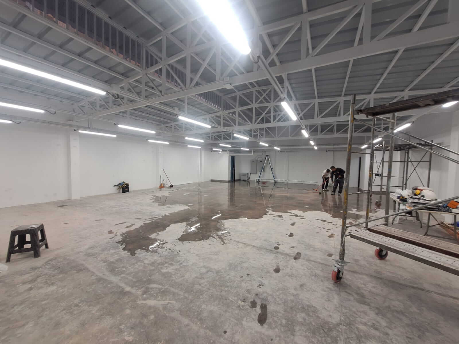 CONSTRUCCIÓN DE TIENDA MASS TIENDA MASS- PORTA 2 MI — Duo Arquitectos ...