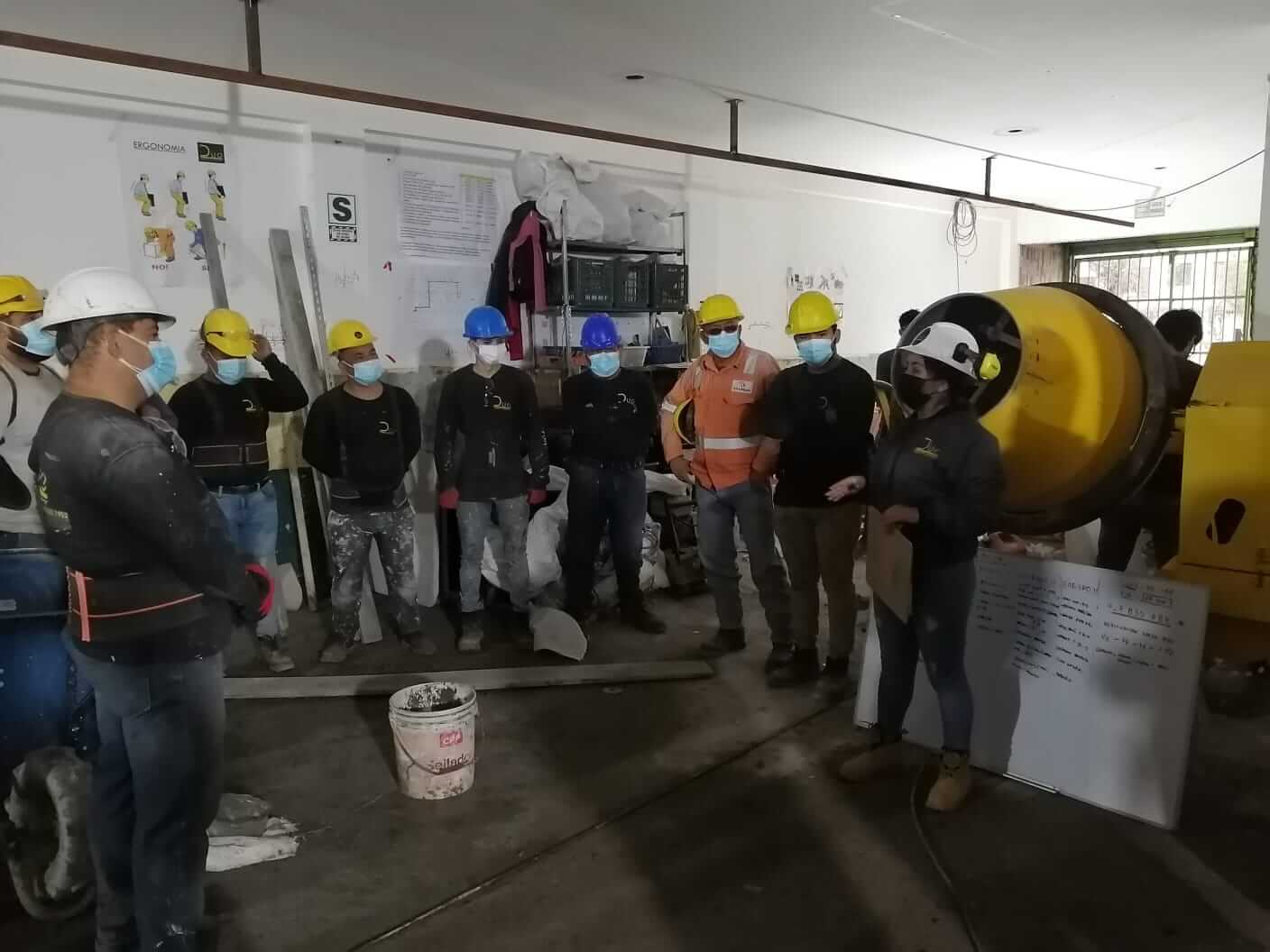REMODELACIÓN DE TIENDA MASS - PERÚ 50 CA — Duo Arquitectos Asociados