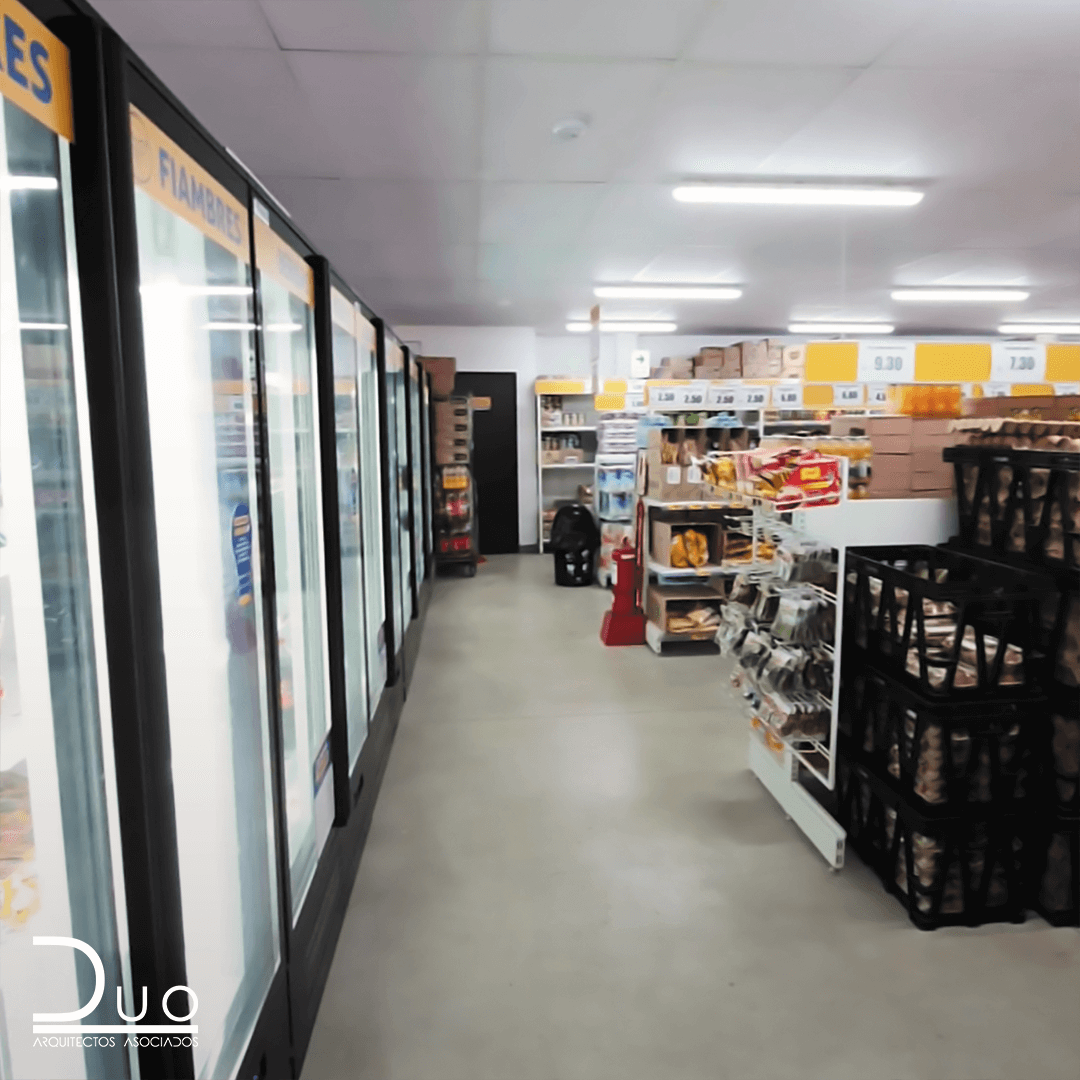 CONSTRUCCIÓN DE TIENDA MASS - LA FUENTE 4 CO — Duo Arquitectos Asociados